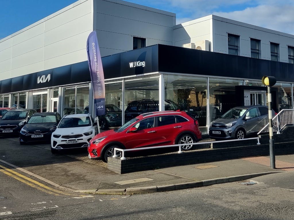 CAR DEALER LONDON | VAUXHALL | PEUGEOT | SEAT | SUZUKI | KIA | CUPRA ...